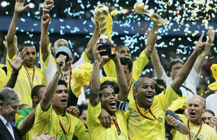 Público escolhe Brasil x Argentina da Copa das Confederações 2005 como ...